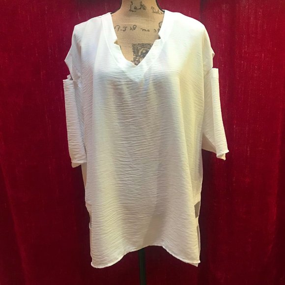 Michael Tyler | Tops | Brand New Tunicblouse White Short Sleeves | Poshmark